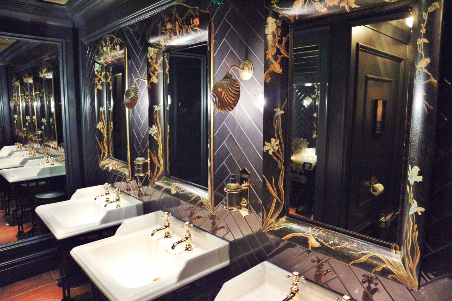 The Most Beautiful Restaurant in Manchester: Grand Pacific